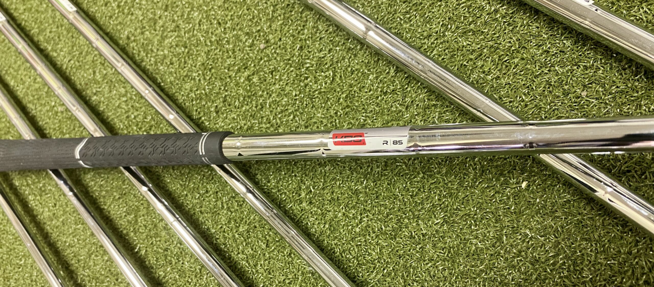 Used RH TaylorMade M4 Irons 5-PW/AW KBS MAX 85g Regular Flex Steel Golf ...