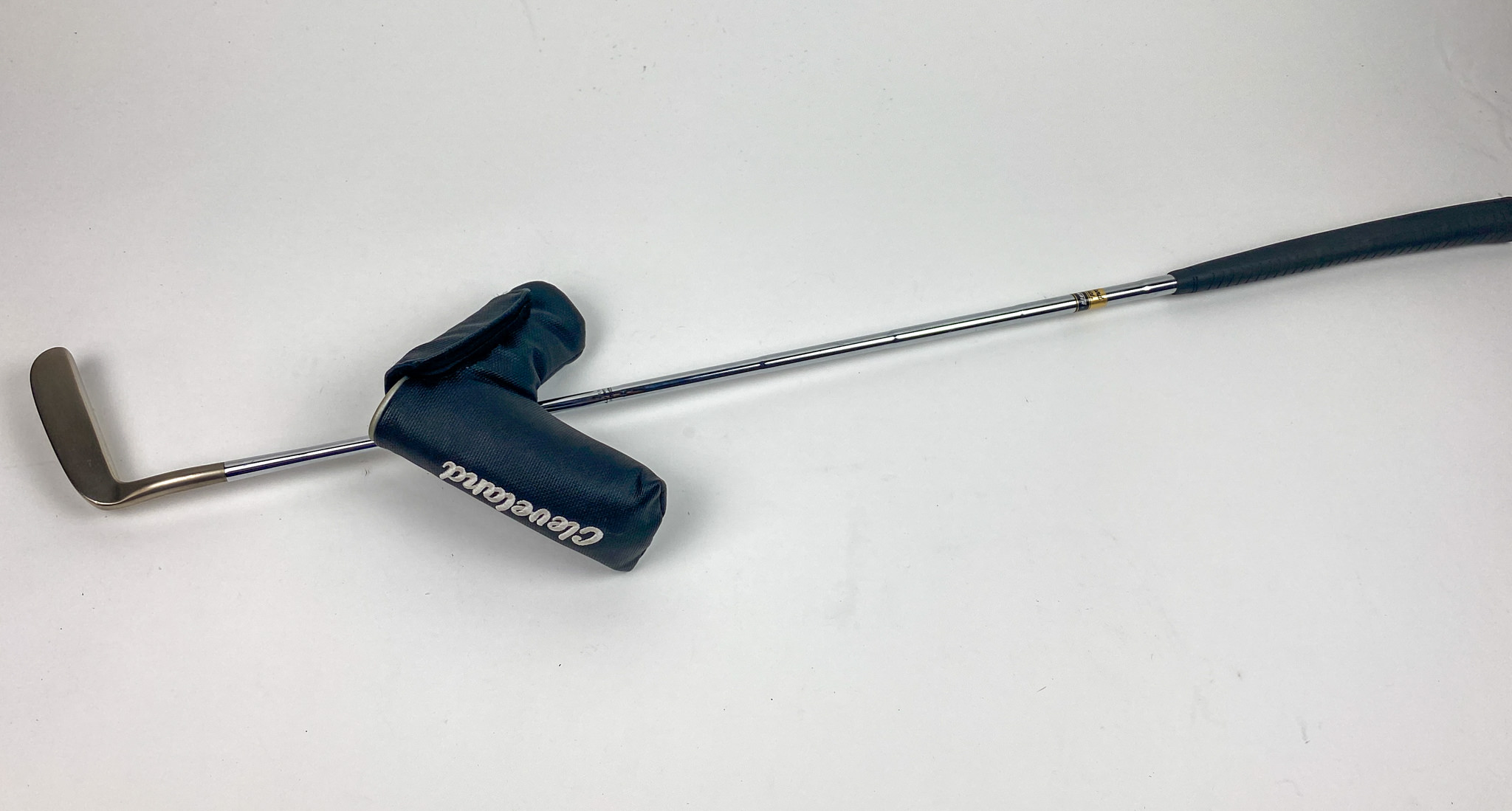 Used Right Handed Cleveland Designed By BeNi 35″ Putter Steel Golf Club ...