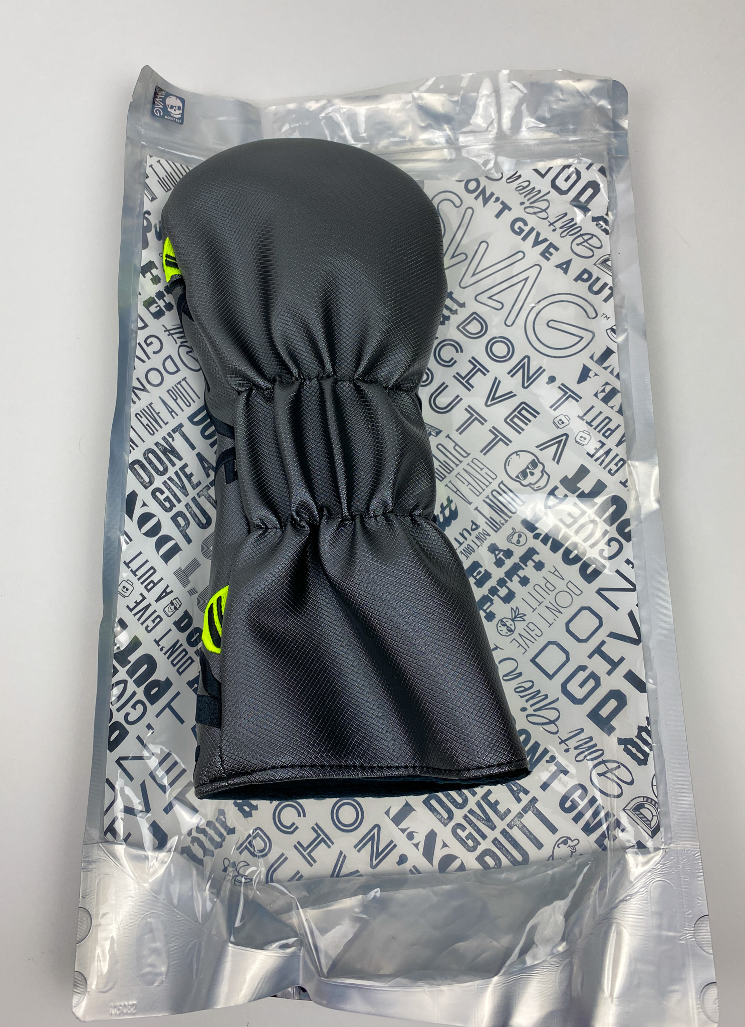 New Swag Carbon Fiber And Neon Green Stacked Skulls Driver Cover ...