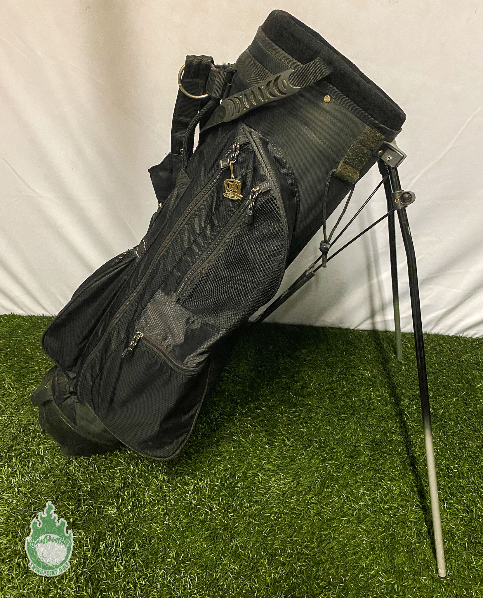 Used Bennington Golf Izzo 4-Way Cart/Carry Stand Golf Bag Black Dual ...