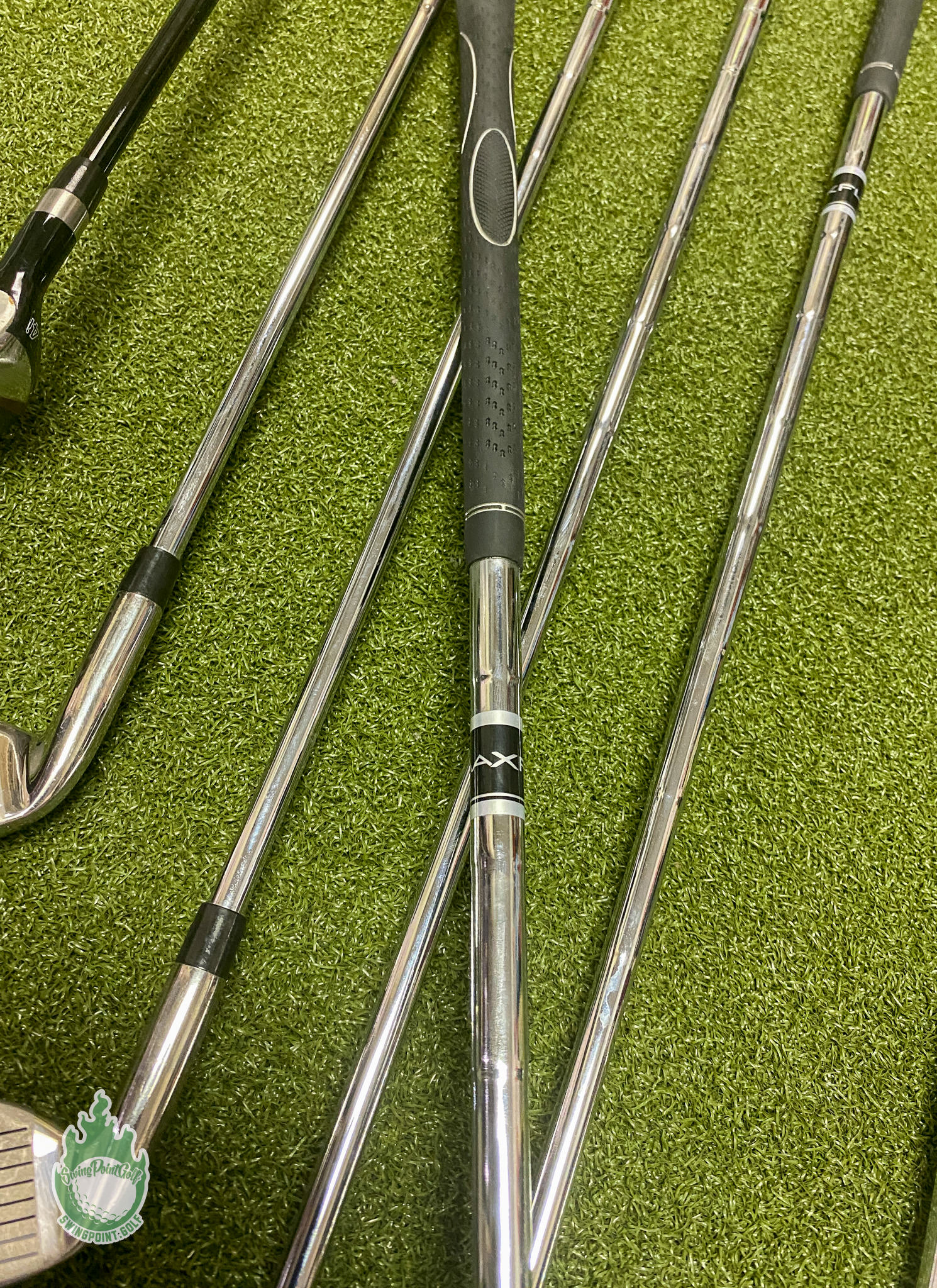 Used Right Handed MaxFli Black MAX Irons 4H 5-PW Regular Flex Steel ...