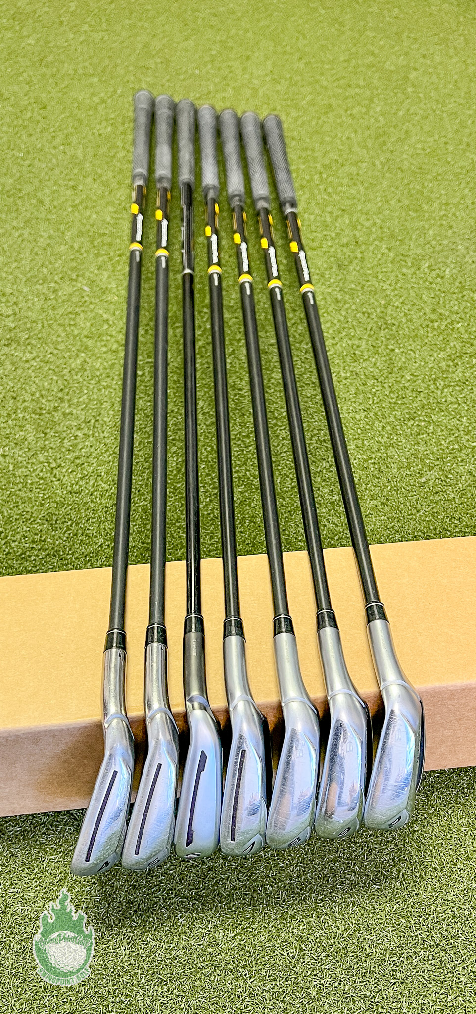 Used RH TaylorMade RBladez Irons 4-PW 65g Regular Flex Graphite Golf ...