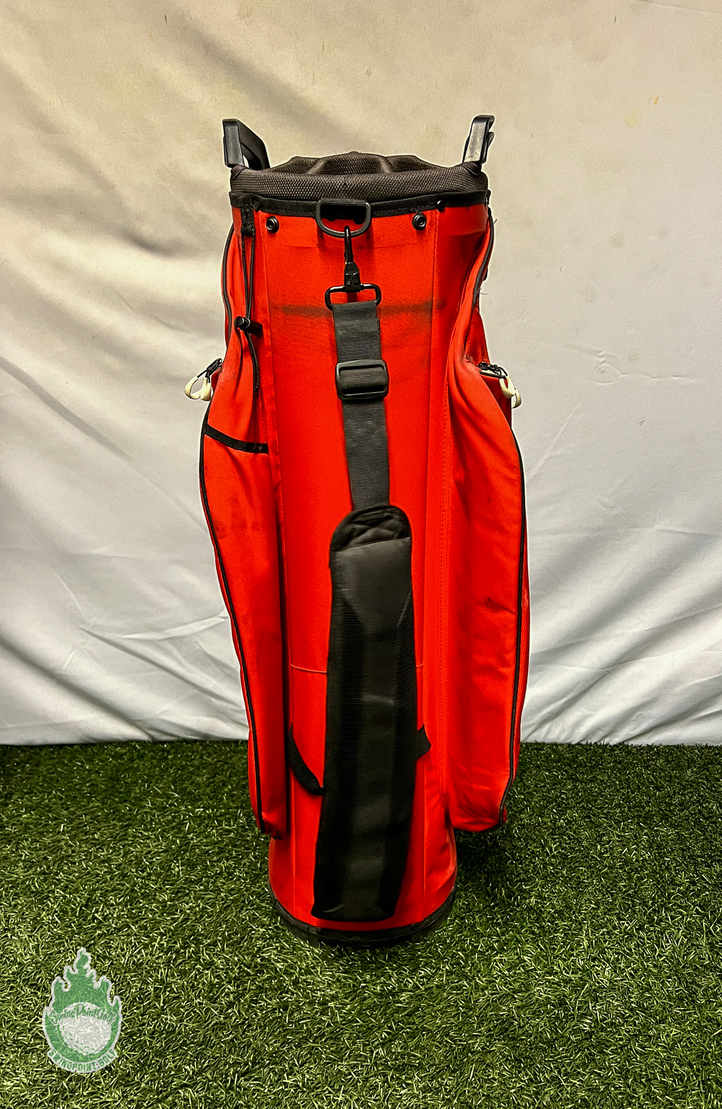 Used TaylorMade 14-way Golf Bag Red With Rainhood Las Vegas National ...