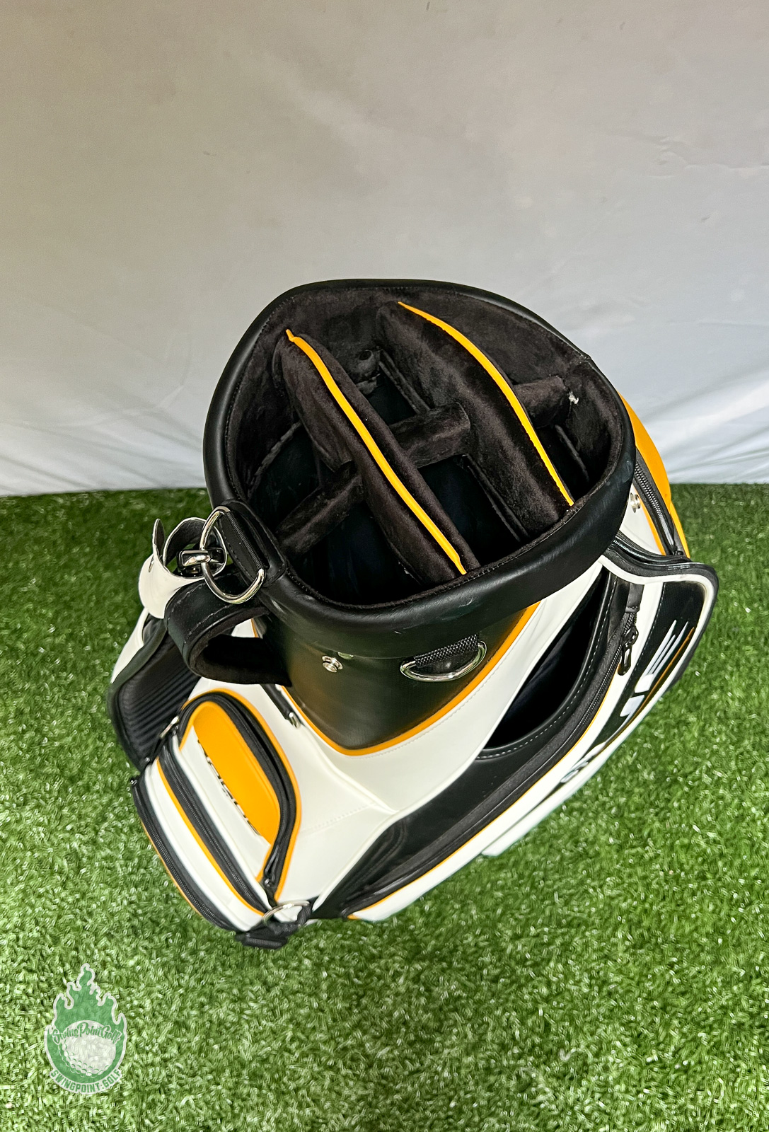 Gently Used Callaway Rogue ST Staff Golf Cart Carry Bag 6-Way 8 Pockets ...