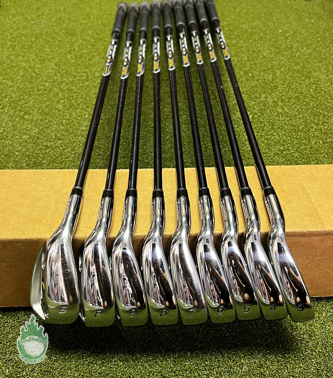 LH TaylorMade r7 CGB MAX Irons 3-PW/SW REAX 90g Regular Black Steel Golf Set · SwingPoint Golf®