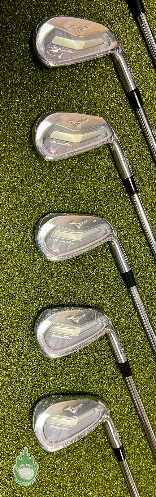 New Mizuno Pro 243 Forged Irons 5-PW Modus3 Tour 105g Regular Steel ...